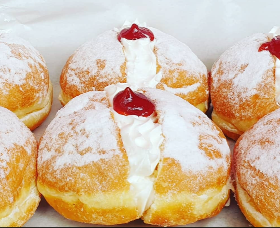 Big Lou's Donuts Cream Buns – Yummy Direct