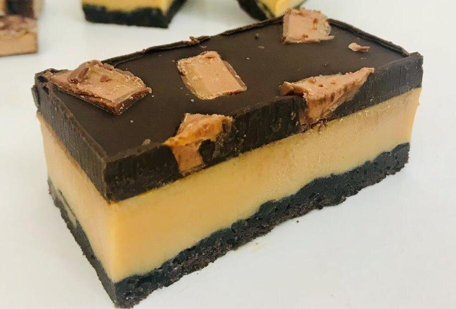 Cakes By Sweethearts Marz Bar Slice Box of 10 – Yummy Direct